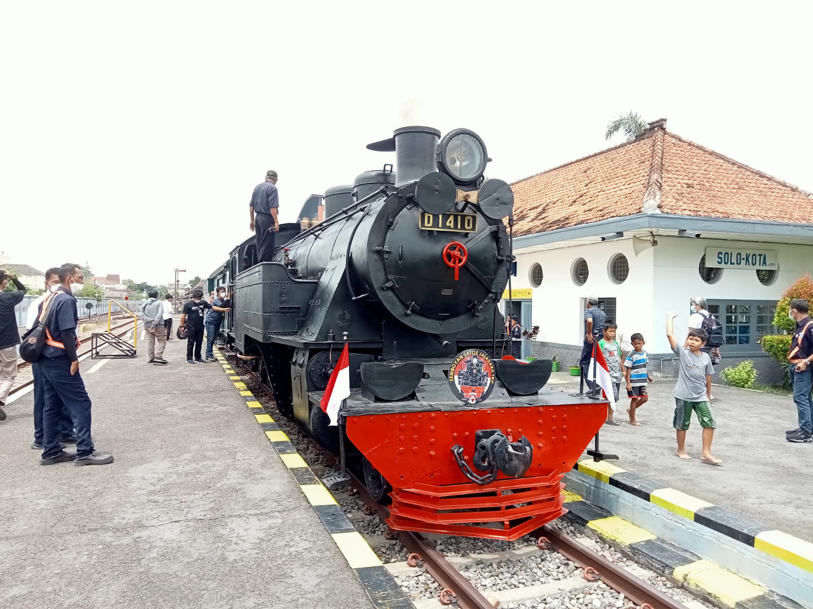 Komunitas Sepur Mania SSC Ikut Trip Kereta Api Uap Jaladara Solo
